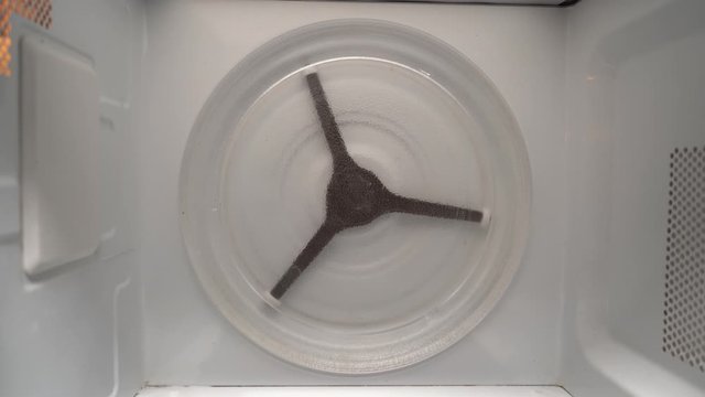 "Microwave Inside" Imagens – Procure 665 fotos, vetores e vídeos ...