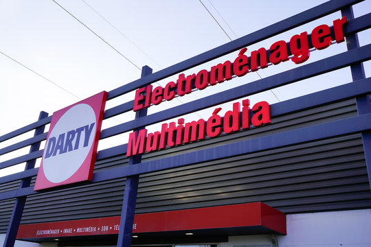 Darty Images – Browse 147 Stock Photos, Vectors, and Video | Adobe Stock