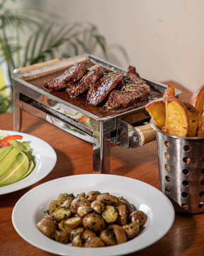 Imágenes de Parrila: descubre bancos de fotos, ilustraciones, vectores ...