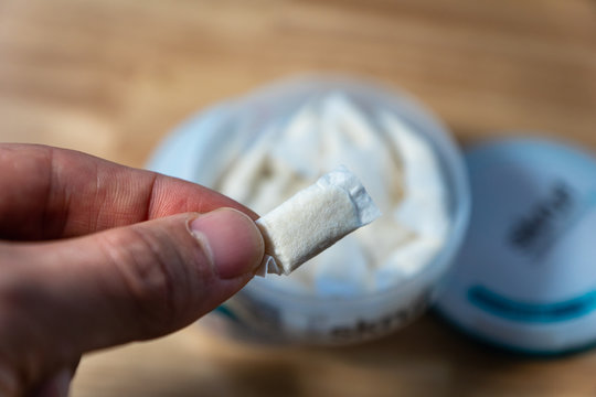 Snus bilder – Bläddra bland 1,076 stockfoton, vektorer och videor ...