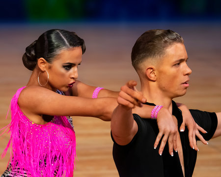 รูปภาพDancesport – เลือกดูภาพถ่ายสต็อก เวกเตอร์ และวิดีโอ3,167 | Adobe ...