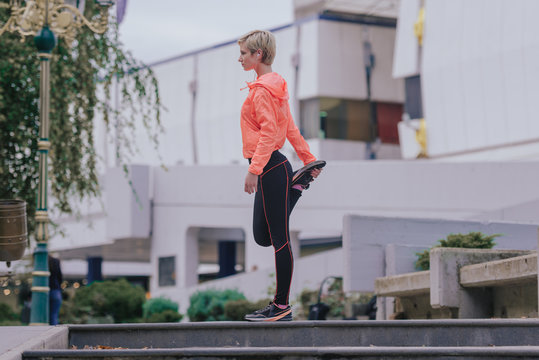 Sweating Working Out Images – Browse 114,019 Stock Photos, Vectors, and ...