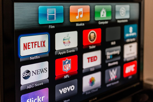 Netflix Bilder – Durchsuchen 6,103 Archivfotos, Vektorgrafiken und ...