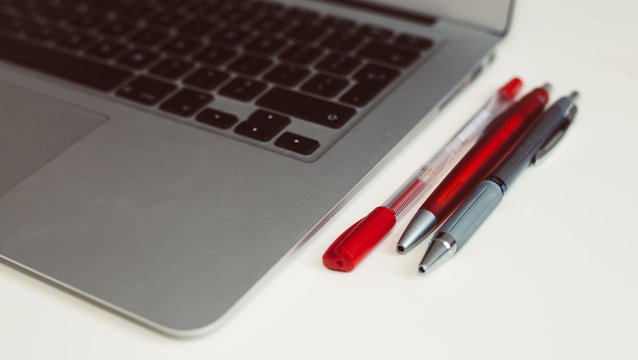 Komputer Bilder – Durchsuchen 12,378 Archivfotos, Vektorgrafiken und ...