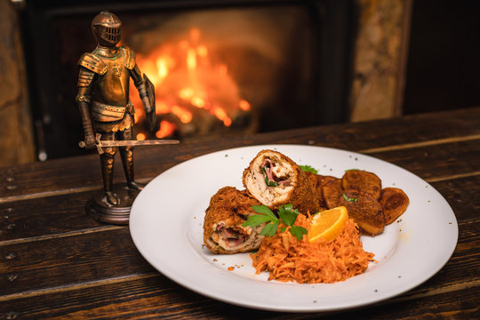 Devolay bilder – Bläddra bland 108 stockfoton, vektorer och videor ...