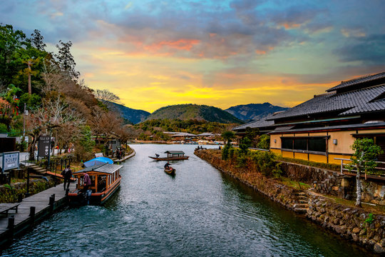 รูปภาพHigashiyama – เลือกดูภาพถ่ายสต็อก เวกเตอร์ และวิดีโอ26,099 ...