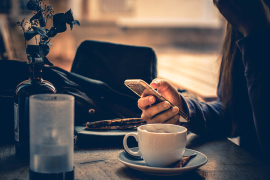 รูปภาพVerbringen – เลือกดูภาพถ่ายสต็อก เวกเตอร์ และวิดีโอ375 | Adobe Stock