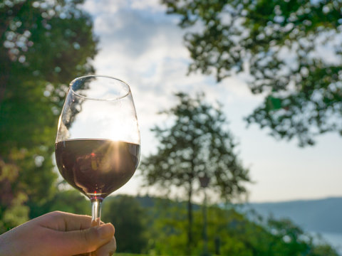 Rotwein bilder – Bläddra bland 23,288 stockfoton, vektorer och videor ...