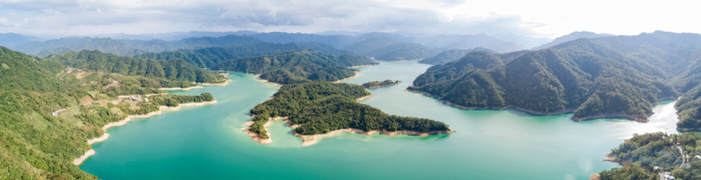 Shihding Bilder – Durchsuchen 613 Archivfotos, Vektorgrafiken und ...