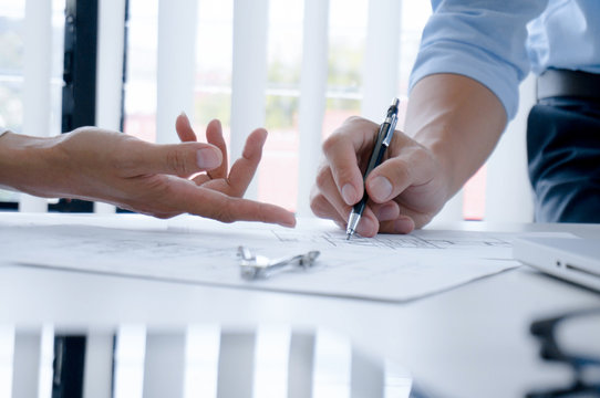 รูปภาพCompasse – เลือกดูภาพถ่ายสต็อก เวกเตอร์ และวิดีโอ110 | Adobe Stock