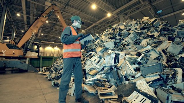 Recycle Video-Footage – Durchsuchen 120,590 HD-Archivvideos und Footage ...