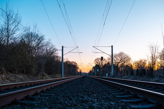 Bahnschienen bilder – Bläddra bland 1,615 stockfoton, vektorer och ...