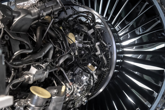 Jet-Engine bilder – Bläddra bland 15,073 stockfoton, vektorer och ...