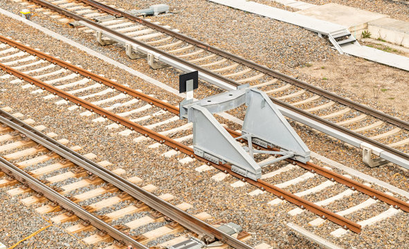 Prellbock Bilder – Durchsuchen 340 Archivfotos, Vektorgrafiken und ...