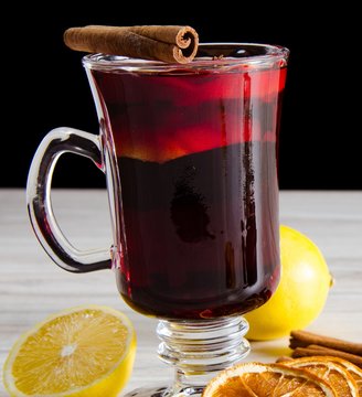 Glintwine 이미지 – 찾아보기 1,057 스톡 사진, 벡터 및 비디오 | Adobe Stock