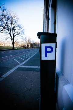 Parkering Bilder – Durchsuchen 62 Archivfotos, Vektorgrafiken und ...