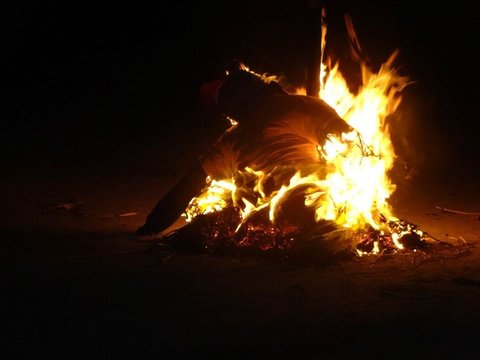 Quemandose bilder – Bläddra bland 48 stockfoton, vektorer och videor ...