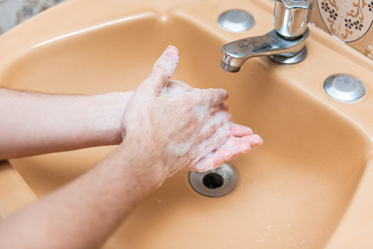 รูปภาพLathering – เลือกดูภาพถ่ายสต็อก เวกเตอร์ และวิดีโอ318,309 | Adobe ...