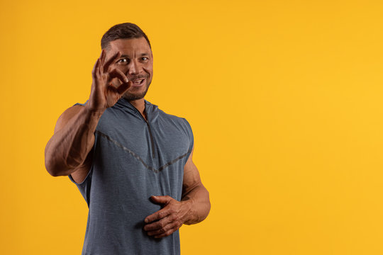 "Muscle Man" Billeder – Gennemse 3,147 stockfotos, vektorer og videoer ...