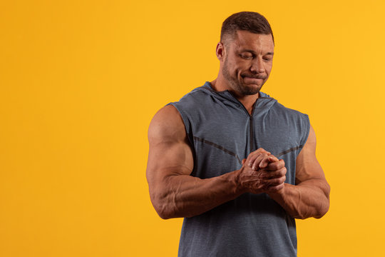 "Muscle Man" Billeder – Gennemse 3,147 stockfotos, vektorer og videoer ...