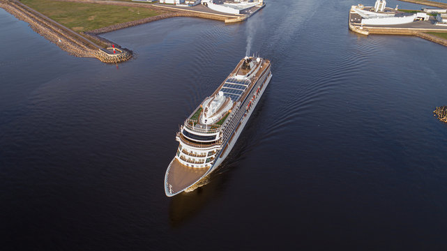 DIE 357 BESTEN BILDER, STOCK-FOTOS UND -VEKTORGRAFIKEN ZU „Segelklappen ...