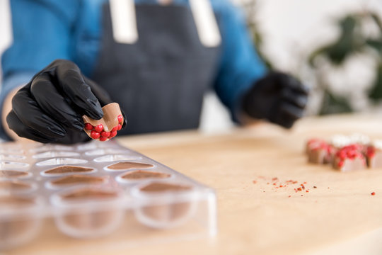 Apron Molds Bilder – Durchsuchen 10,909 Archivfotos, Vektorgrafiken und ...