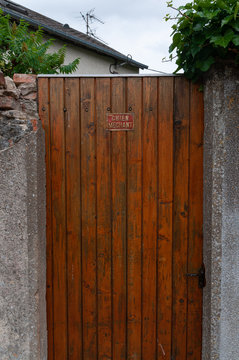 Chient Images – Browse 15 Stock Photos, Vectors, and Video | Adobe Stock