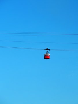 "Overhead Cable Car" Images – Browse 2,918 Stock Photos, Vectors, and ...