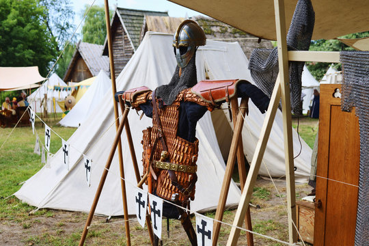 Larp Bilder – Durchsuchen 9,261 Archivfotos, Vektorgrafiken und Videos ...