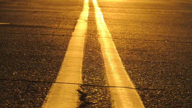 "Double Yellow Lines" Images – Browse 3,041 Stock Photos, Vectors, and ...