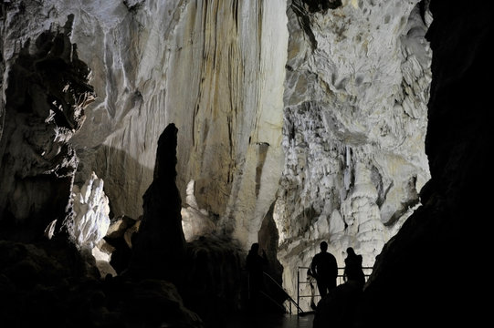 「Jaskyna」の写真素材 | 270件の無料イラスト画像 | Adobe Stock