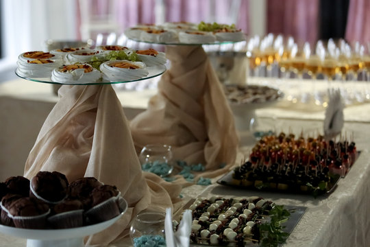 รูปภาพFurshet – เลือกดูภาพถ่ายสต็อก เวกเตอร์ และวิดีโอ1,381 | Adobe Stock