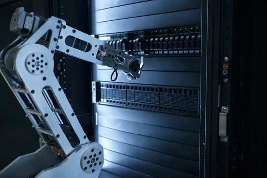 "Robot Automatic Data Storage And Center Database Images – Browse 89 Stock Photos, Vectors, and ...