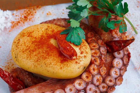 รูปภาพCachelos – เลือกดูภาพถ่ายสต็อก เวกเตอร์ และวิดีโอ172 | Adobe Stock