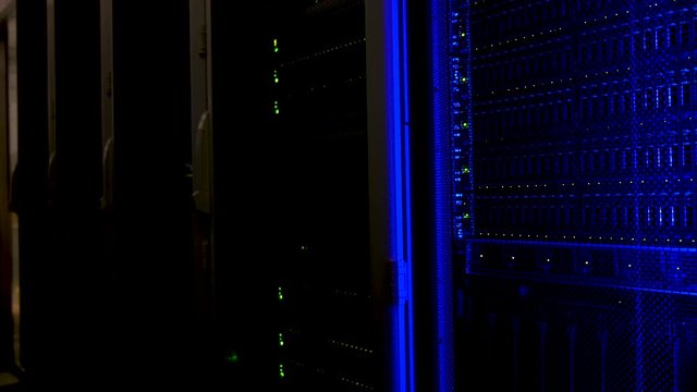 Server-Rack Bilder – Durchsuchen 71 Archivfotos, Vektorgrafiken und ...