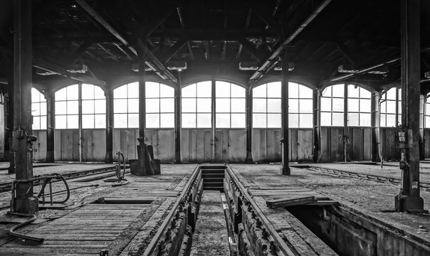 Fabrikfenster Bilder – Durchsuchen 89,453 Archivfotos, Vektorgrafiken ...
