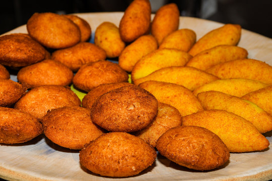 รูปภาพKubbah – เลือกดูภาพถ่ายสต็อก เวกเตอร์ และวิดีโอ297 | Adobe Stock