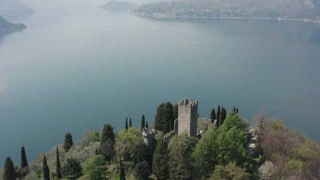 "Castle Of Vezio" Immagini - Sfoglia 45 foto, vettoriali e video Stock ...