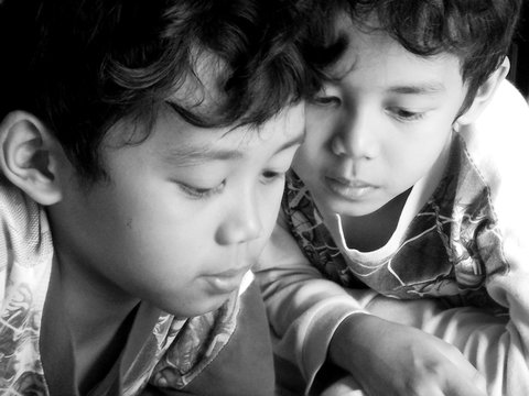 Bruderliebe Bilder – Durchsuchen 178,715 Archivfotos, Vektorgrafiken und Videos | Adobe Stock