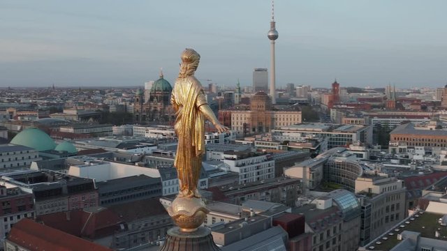 Imagens de Alexanderplatz – Explore Fotografias do Stock, Vetores e Vídeos de 13,001 | Adobe Stock
