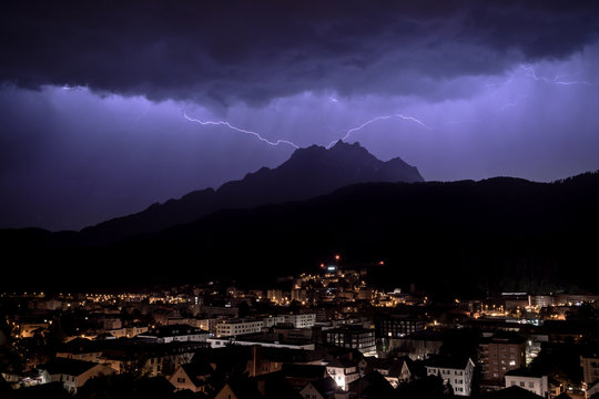 Horw Bilder – Durchsuchen 1,021 Archivfotos, Vektorgrafiken und Videos ...