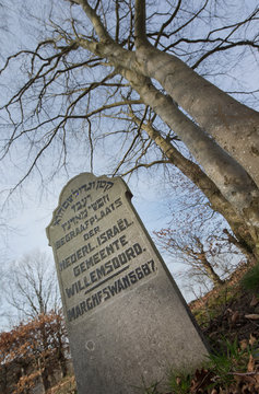 รูปภาพThombstone – เลือกดูภาพถ่ายสต็อก เวกเตอร์ และวิดีโอ252 | Adobe Stock