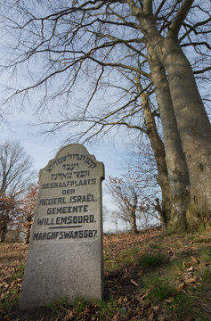 รูปภาพThombstone – เลือกดูภาพถ่ายสต็อก เวกเตอร์ และวิดีโอ252 | Adobe Stock