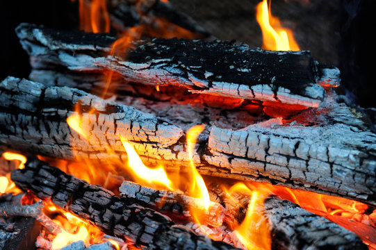 รูปภาพPyromanie – เลือกดูภาพถ่ายสต็อก เวกเตอร์ และวิดีโอ121 | Adobe Stock