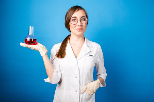 Laborantin Bilder – Durchsuchen 12,139 Archivfotos, Vektorgrafiken und ...