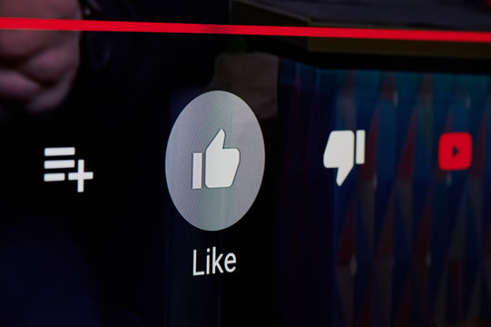 Youtube Like Button Images – Browse 2,375 Stock Photos, Vectors, and ...