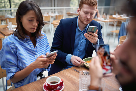 รูปภาพUnsocial – เลือกดูภาพถ่ายสต็อก เวกเตอร์ และวิดีโอ581 | Adobe Stock