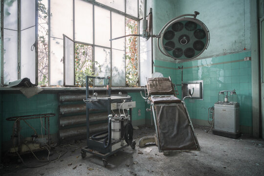 รูปภาพManicomio – เลือกดูภาพถ่ายสต็อก เวกเตอร์ และวิดีโอ494 | Adobe Stock