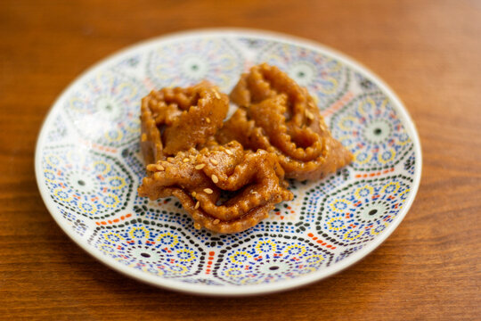 Chebakia 이미지 – 찾아보기 482 스톡 사진, 벡터 및 비디오 | Adobe Stock