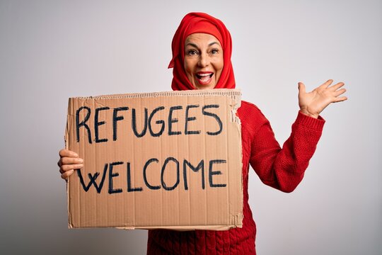 Refugees Welcome Images – Browse 7,902 Stock Photos, Vectors, and Video ...